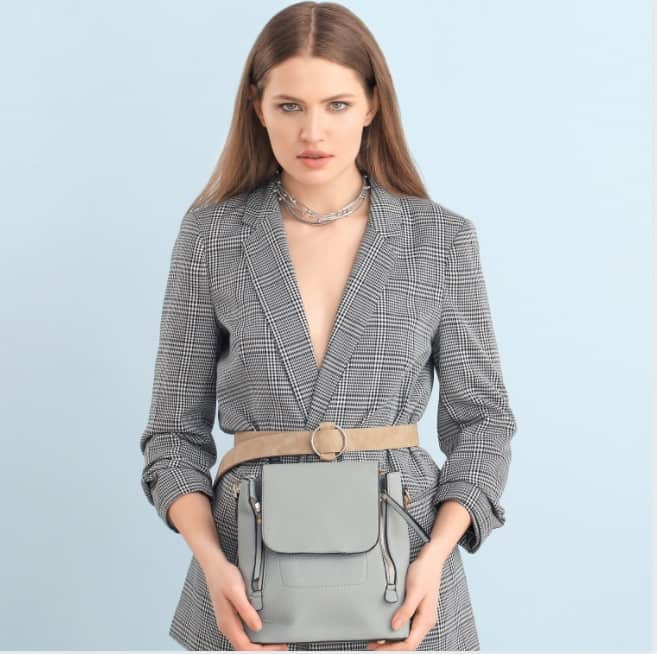 Wear a belt : Ten ways to wear a belt - The Velvet Runway