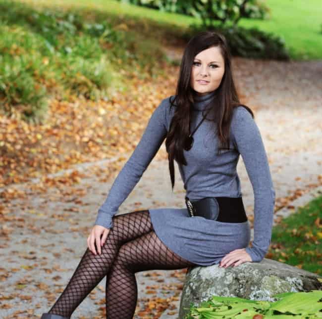 Wear a belt : Ten ways to wear a belt - The Velvet Runway