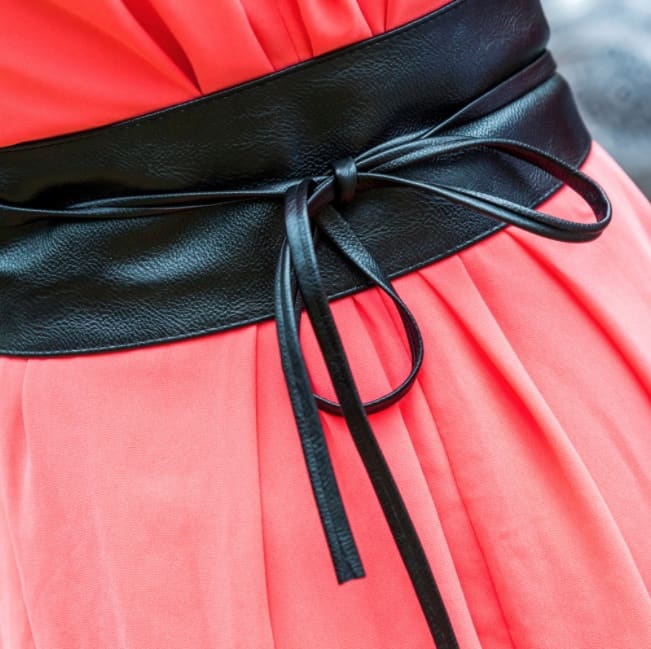Wear a belt : Ten ways to wear a belt - The Velvet Runway