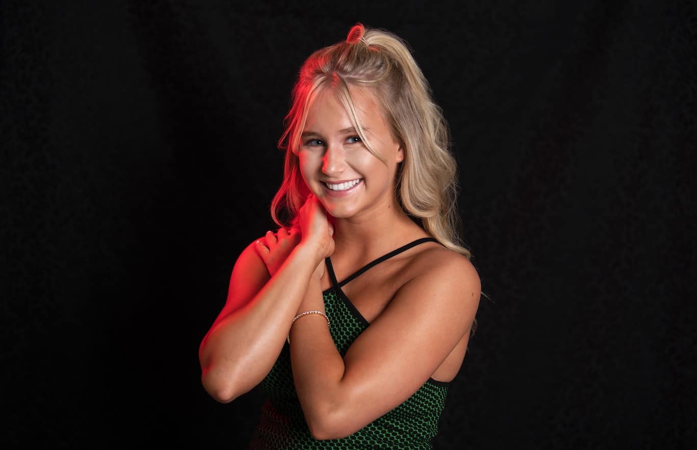 Interview with singer-songwriter Saree McIntosh - The Velvet Runway