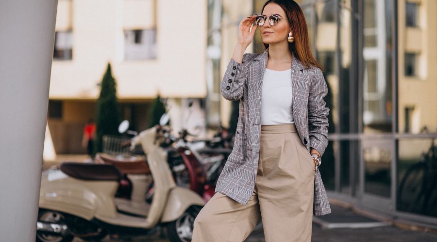 10 Style Tips That Instantly Make You Look Younger - The Velvet Runway